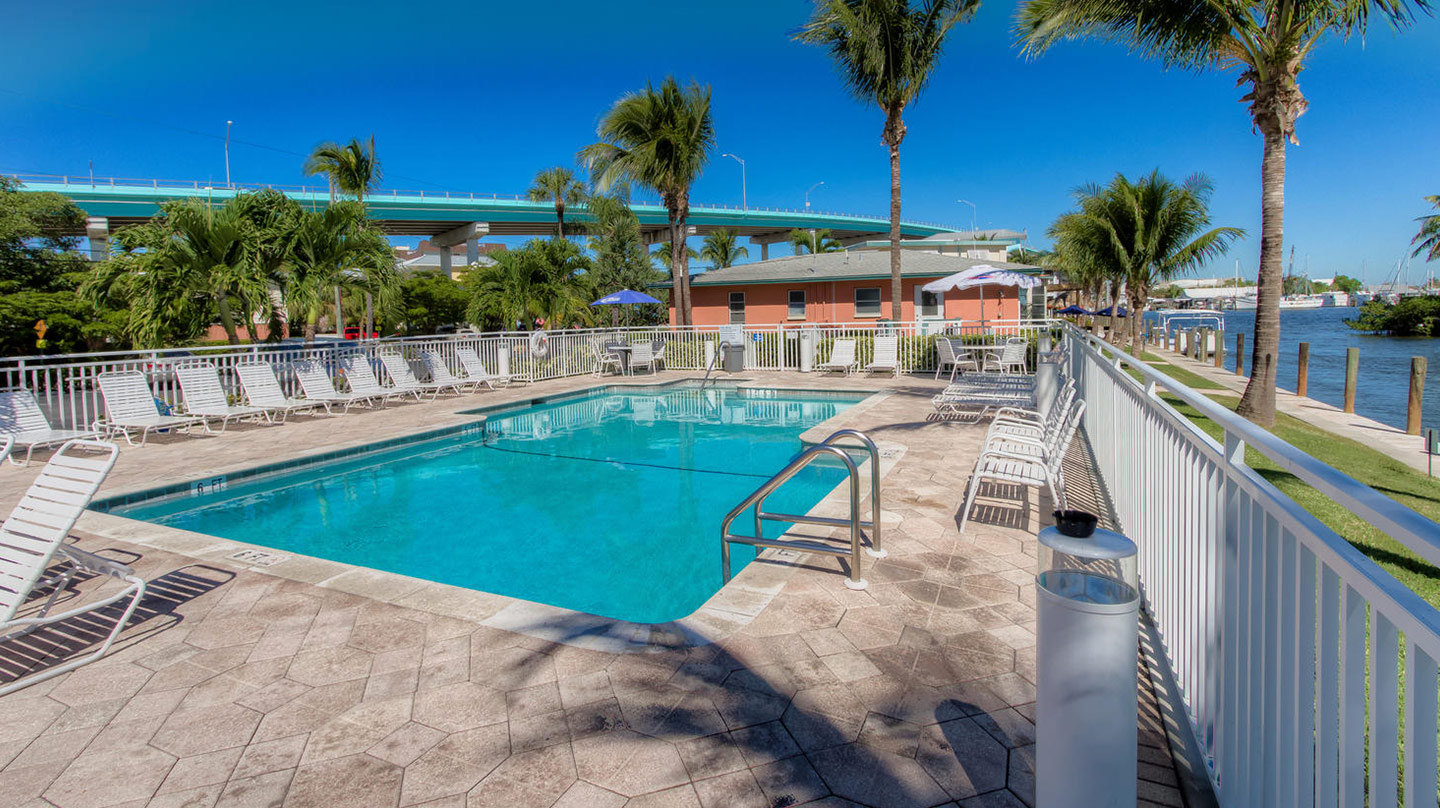 Matanzas Inn | Fort Myers Beach Bayside Resort & Marina